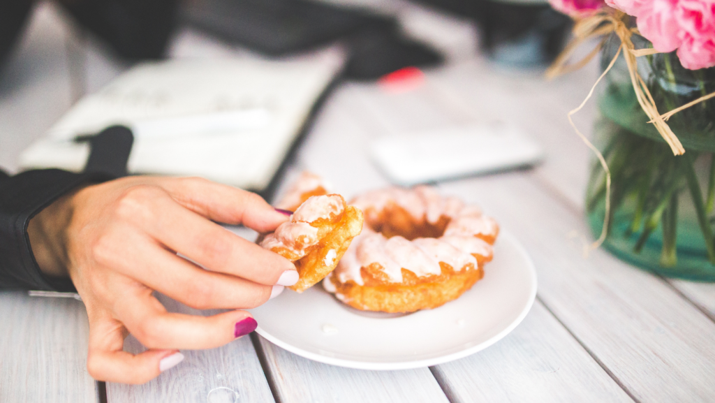 Intuitive Eating Tips for Clinical Nutrition - Nutrition Cheat Sheets